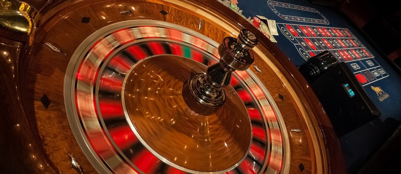 Roll the Wheel: A Fun Gambling Quiz Experience! - Wise Trivia